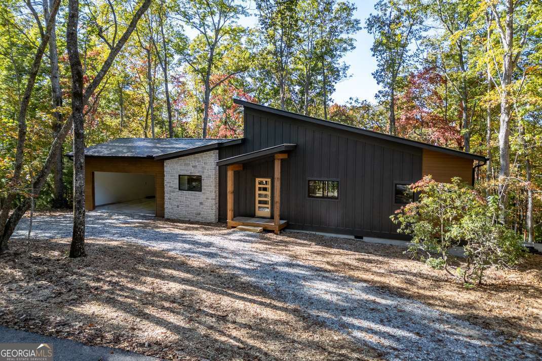 Discover Ellijay Georgia - North GA Lake Homes